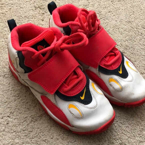 Nike | Shoes | Nike Speed Turf Kids Sneakers White Laserorange Size 25y ...